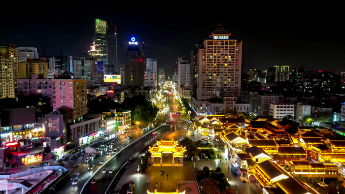 云南昆金马碧鸡坊夜景图片-包图网企业站
