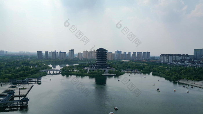 航拍山东淄博齐盛湖公园海岱楼图片-包图网企业站