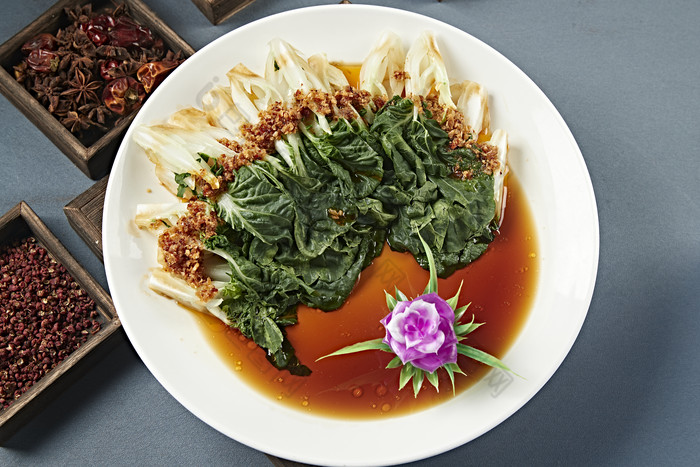 浇汁炸蟹肉碎奶白菜小白菜图片-包图网企业站