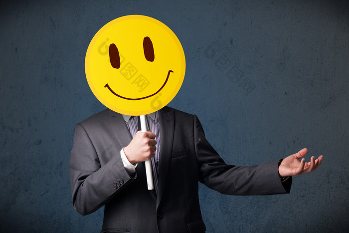 一个面带微笑的生意人图片-包图网企业站