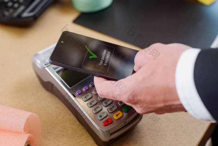 屏幕显示付款成功图片-包图网企业站