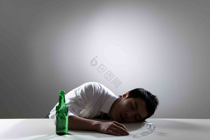 醉酒图片 醉酒素材免费下载 包图网