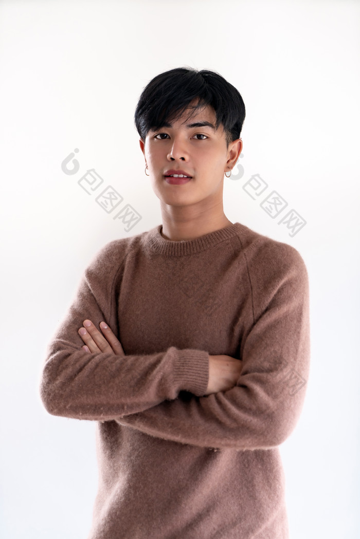 亚洲男人成年男子图片 包图网