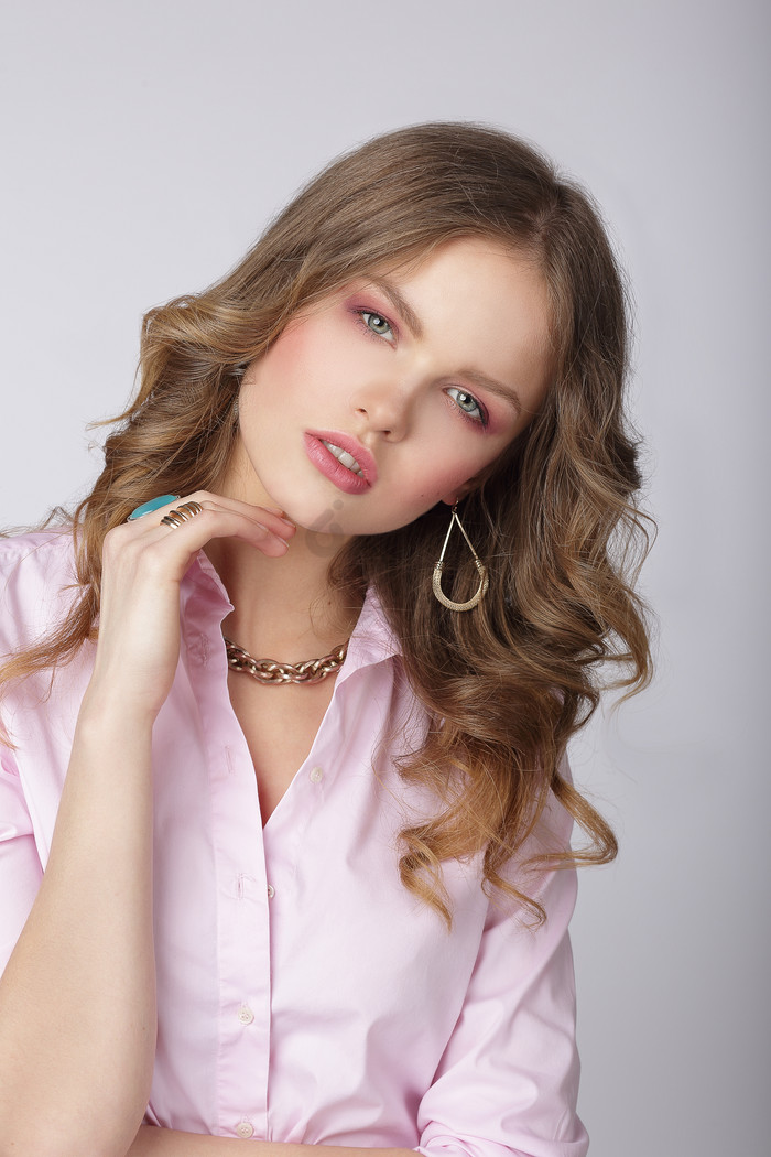 李丽莎无圣光福利图片-李丽莎无圣光福利素材免费下载-包图网