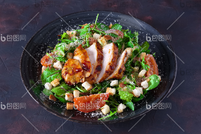 蔬菜和美味肉片摄影图图片-包图网