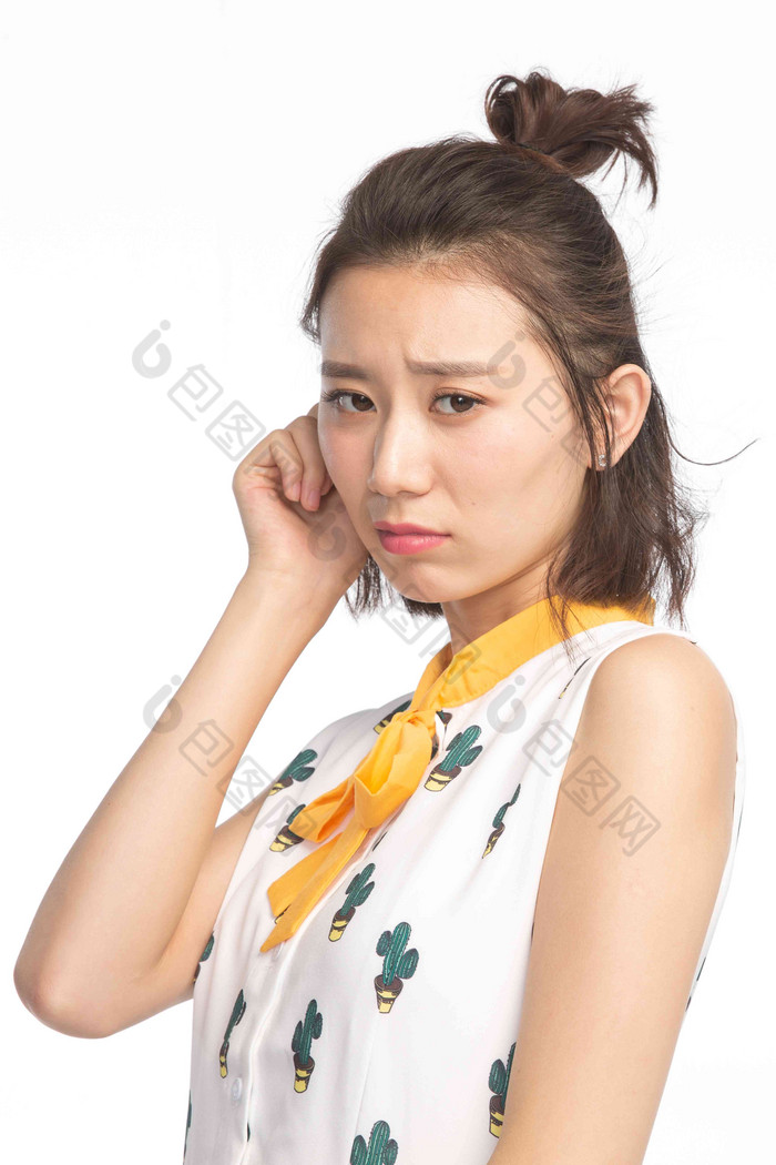 闷闷不乐的青年女人图片 包图网企业站