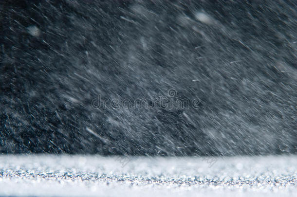 雨雪天气图片-包图网企业站