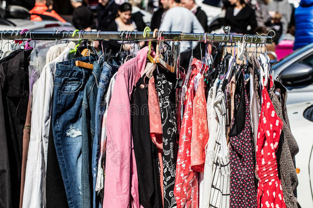 成人集市便宜的衣服服装图片 包图网企业站