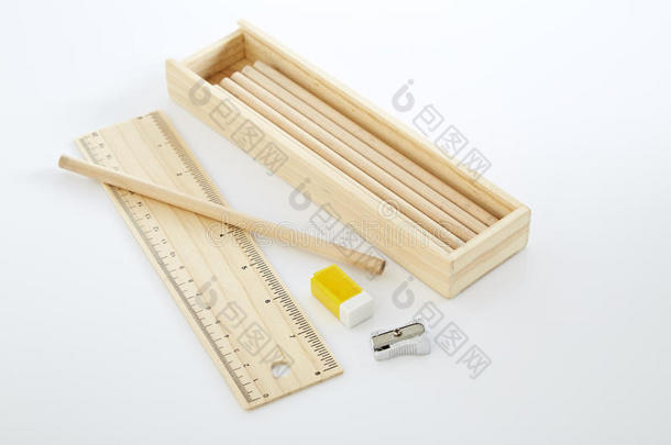 木制铅笔盒图片-包图网企业站