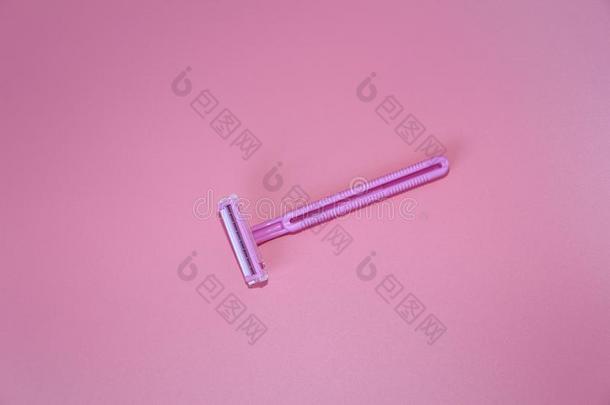 一剃刀是的三单形式说谎向一粉红色的一粉红图片 包图网企业站